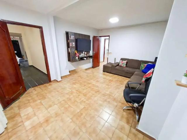 Casa / Sobrado para Venda em Goiânia/GO Conjunto Residencial Aruanã II 4 Quartos