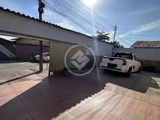 Casa / Sobrado para Venda em Goiânia/GO Conjunto Vera Cruz 4 Quartos