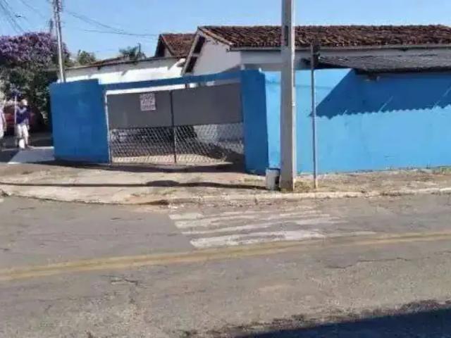 Casa / Sobrado para Venda em Goiânia/GO Cidade Jardim 3 Quartos
