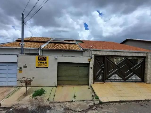 Casa / Sobrado para Venda em Goiânia/GO Anhangüera 3 Quartos