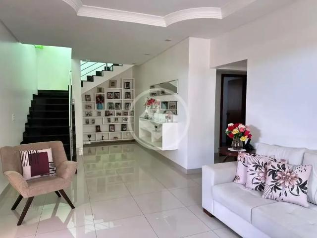 Casa / Sobrado para Venda em Goiânia/GO Água Branca 6 Quartos