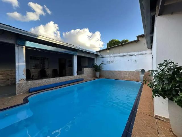 Casa / Sobrado para Venda em Goiânia/GO Goiá 3 Quartos