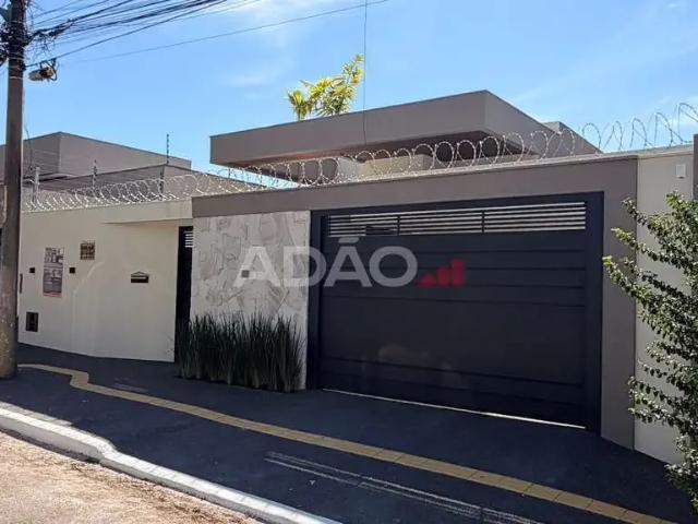 Casa / Sobrado para Venda em Goiânia/GO Jardim Atlântico 4 Quartos