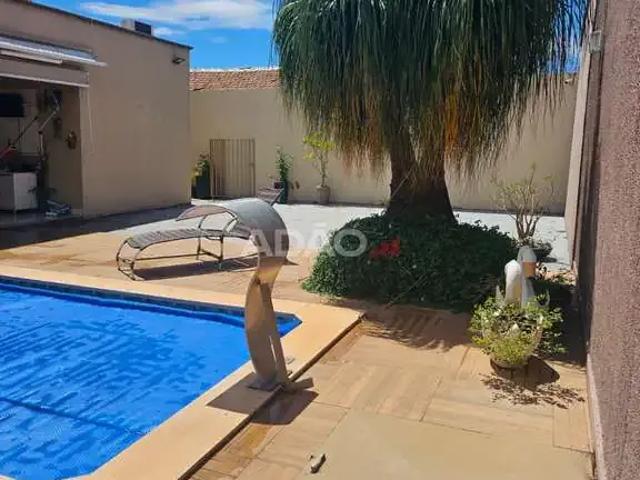 Casa / Sobrado para Venda em Goiânia/GO Jardim Atlântico 5 Quartos