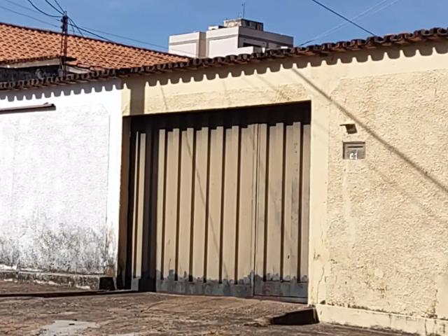 Casa / Sobrado para Venda em Goiânia/GO Jardim América 3 Quartos