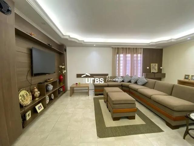Casa / Sobrado para Venda em Goiânia/GO Jardim América 5 Quartos
