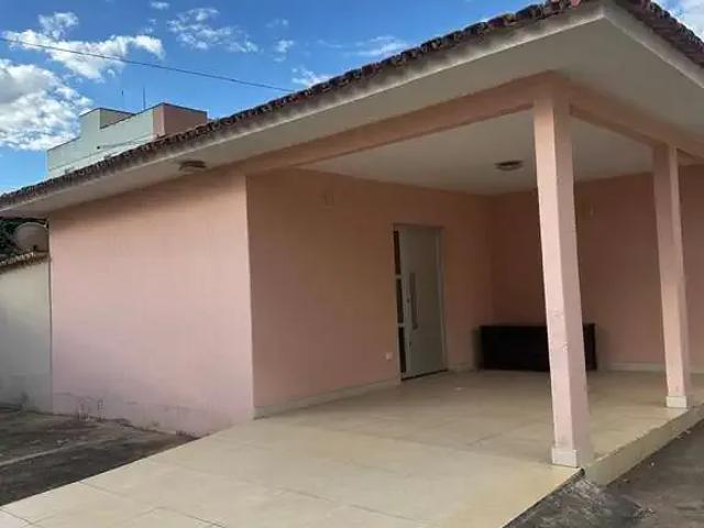 Casa / Sobrado para Venda em Goiânia/GO Jardim América 5 Quartos