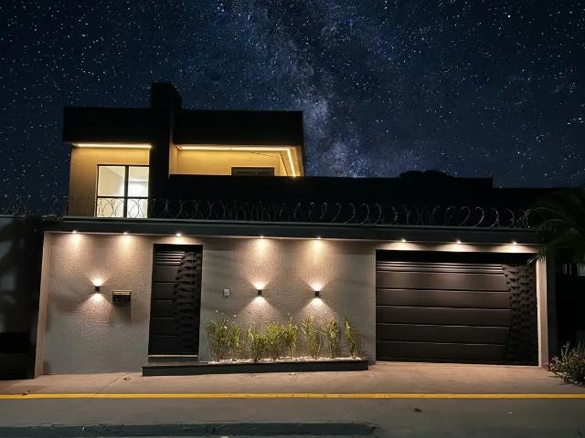 Casa / Sobrado para Venda em Goiânia/GO Jardim Balneário Meia Ponte 3 Quartos