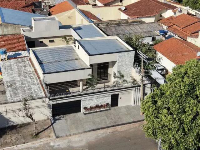 Casa / Sobrado para Venda em Goiânia/GO Jardim Europa 3 Quartos