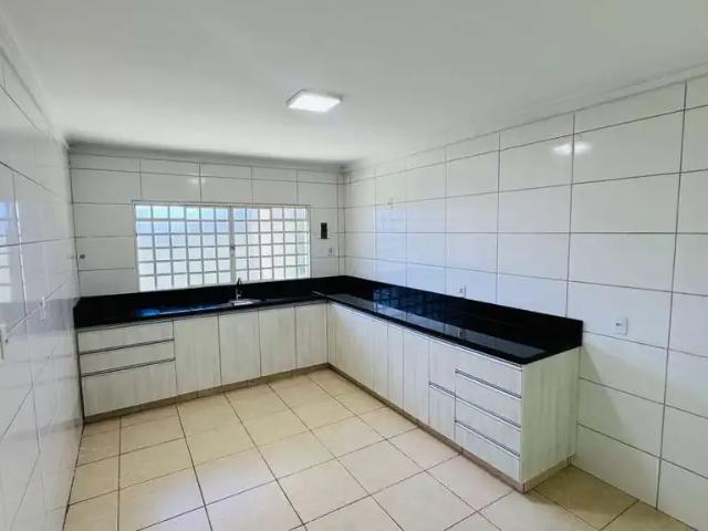 Casa / Sobrado para Venda em Goiânia/GO Jardim Guanabara II 3 Quartos