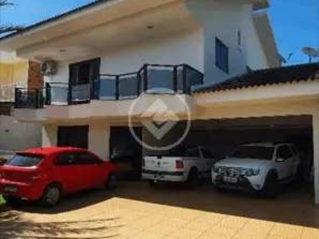 Casa / Sobrado para Venda em Goiânia/GO Jardim Leblon II 3 Quartos