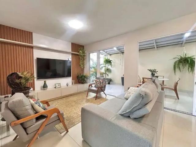 Casa / Sobrado para Venda em Goiânia/GO Jardim Planalto 4 Quartos