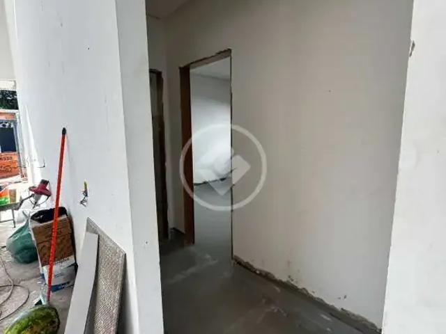 Casa / Sobrado para Venda em Goiânia/GO Jardim Presidente 4 Quartos