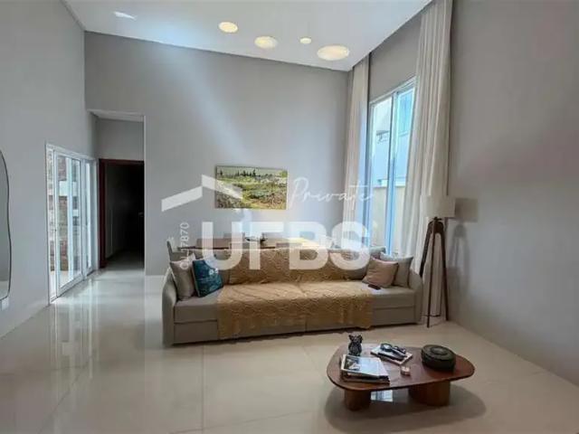Casa / Sobrado para Venda em Goiânia/GO Jardins Valência 4 Quartos
