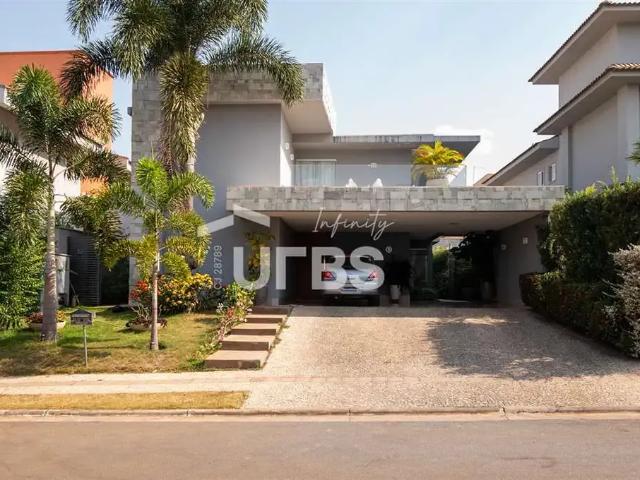 Casa / Sobrado para Venda em Goiânia/GO Jardins Valência 4 Quartos