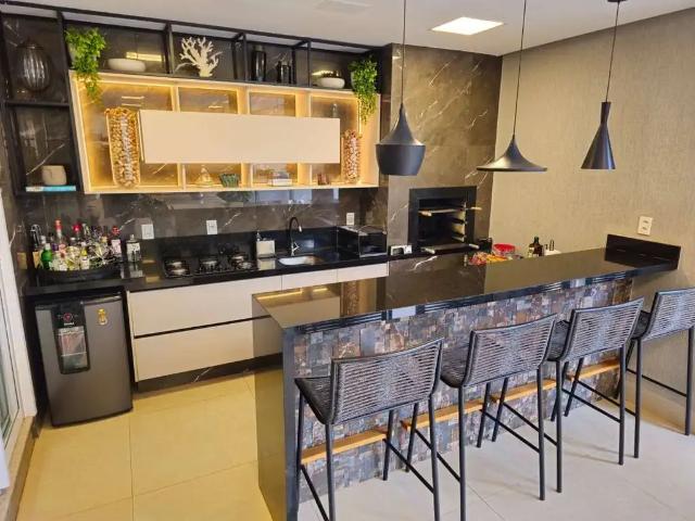 Casa / Sobrado para Venda em Goiânia/GO Jardins Valência 5 Quartos