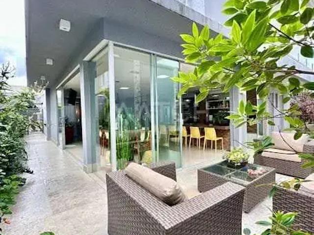 Casa / Sobrado para Venda em Goiânia/GO Jardins Valência 5 Quartos