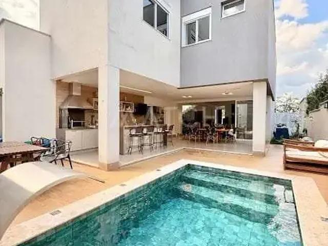 Casa / Sobrado para Venda em Goiânia/GO Jardins Valência 5 Quartos
