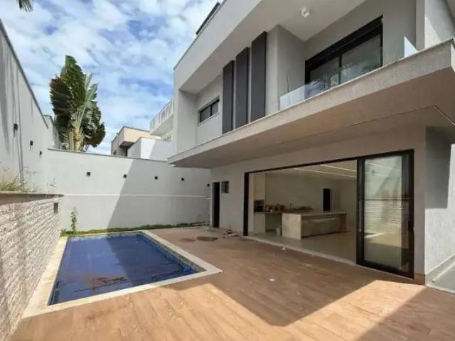 Casa / Sobrado para Venda em Goiânia/GO Jardins Valência 5 Quartos