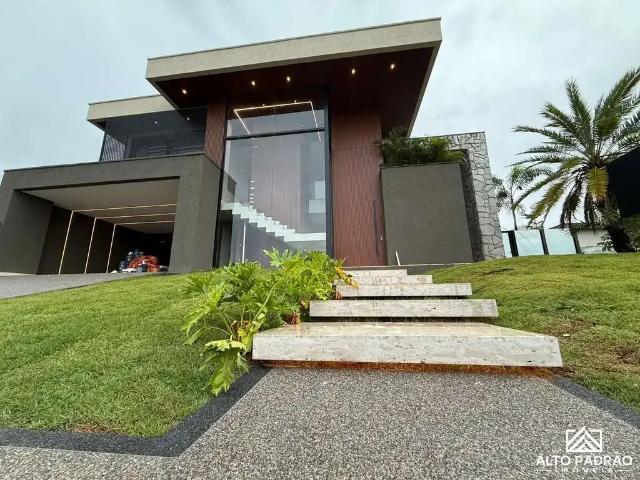 Casa / Sobrado para Venda em Goiânia/GO Jardins França 4 Quartos