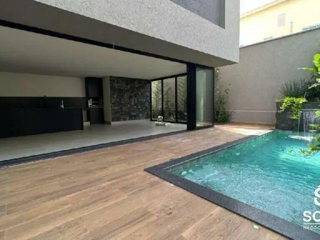 Casa / Sobrado para Venda em Goiânia/GO Jardins Madri 4 Quartos