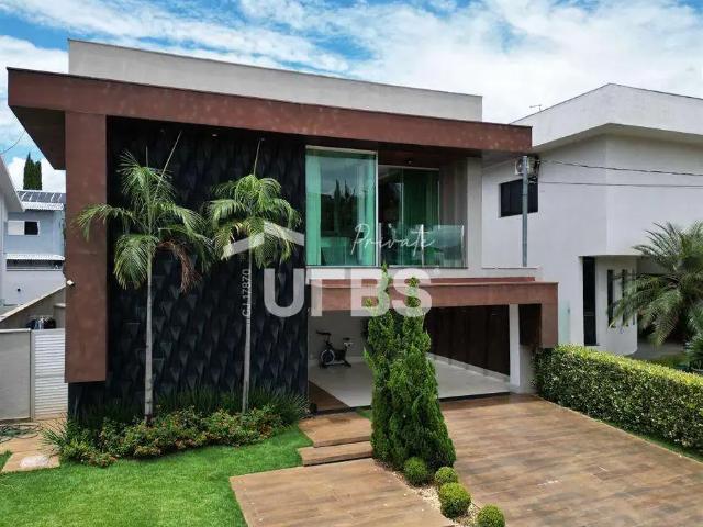 Casa / Sobrado para Venda em Goiânia/GO Jardins Madri 4 Quartos
