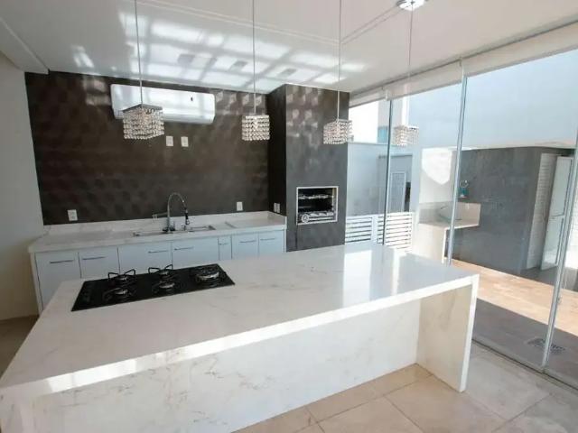 Casa / Sobrado para Venda em Goiânia/GO Jardins Madri 4 Quartos