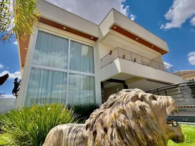 Casa / Sobrado para Venda em Goiânia/GO Jardins Madri 4 Quartos