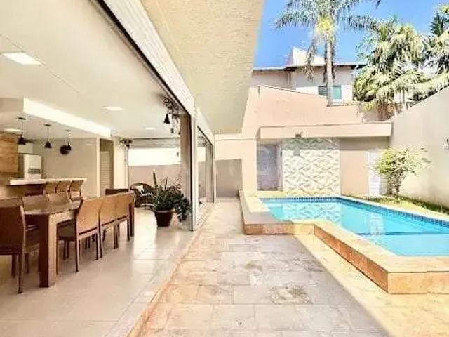 Casa / Sobrado para Venda em Goiânia/GO Loteamento Portal do Sol I 5 Quartos