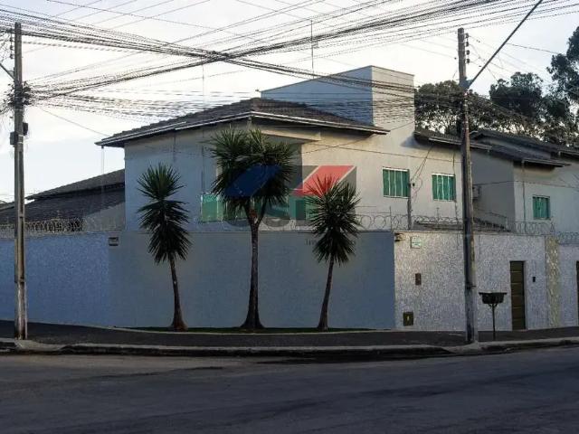 Casa / Sobrado para Venda em Goiânia/GO Moinho dos Ventos 3 Quartos
