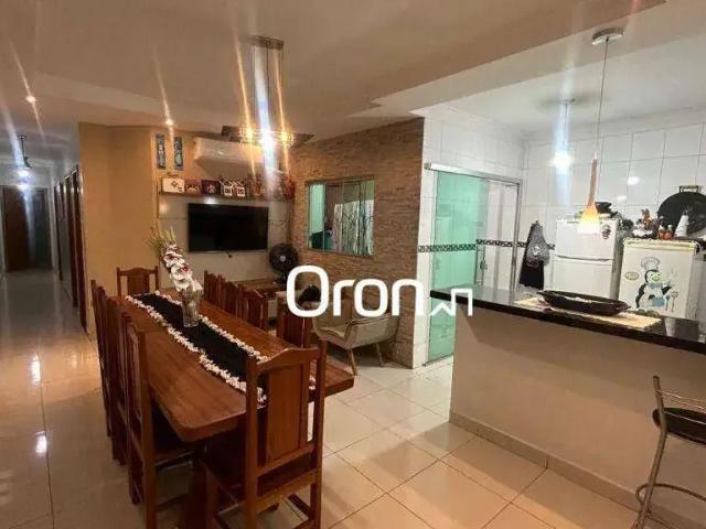 Casa / Sobrado para Venda em Goiânia/GO Moinho dos Ventos 4 Quartos