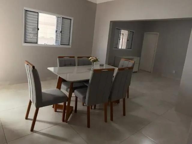 Casa / Sobrado para Venda em Goiânia/GO Santa Genoveva 4 Quartos