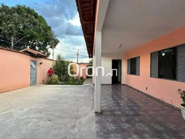 Casa / Sobrado para Venda em Goiânia/GO Santa Genoveva 4 Quartos