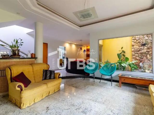 Casa / Sobrado para Venda em Goiânia/GO Santa Genoveva 5 Quartos