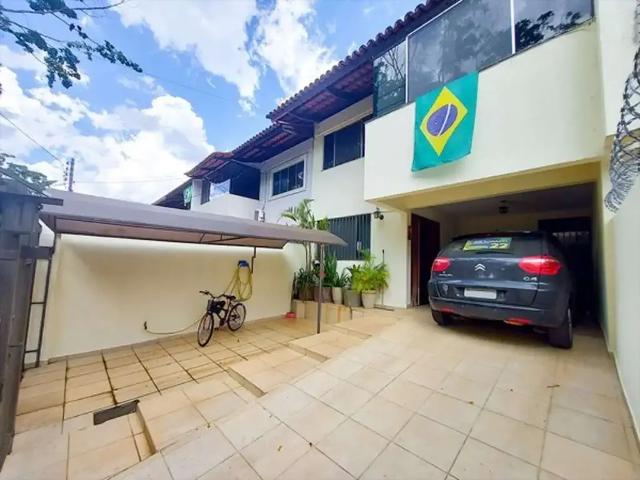 Casa / Sobrado para Venda em Goiânia/GO Santa Genoveva 5 Quartos