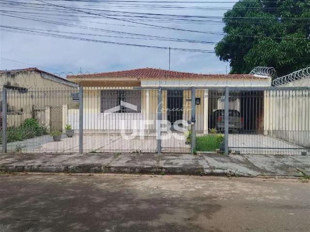 Casa / Sobrado para Venda em Goiânia/GO Setor Coimbra 4 Quartos