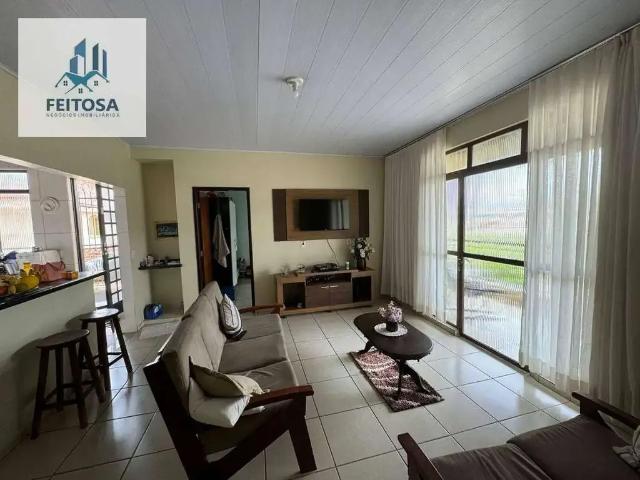 Casa / Sobrado para Venda em Goiânia/GO Setor Coimbra 6 Quartos