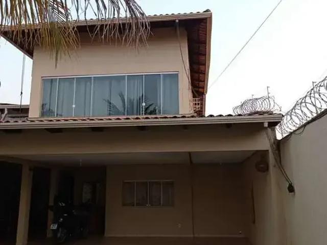 Casa / Sobrado para Venda em Goiânia/GO Setor Central 4 Quartos