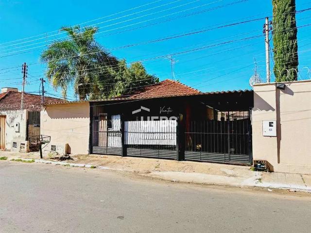 Casa / Sobrado para Venda em Goiânia/GO Setor Central 3 Quartos
