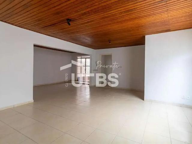Casa / Sobrado para Venda em Goiânia/GO Setor Central 3 Quartos