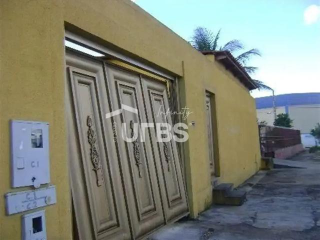 Casa / Sobrado para Venda em Goiânia/GO Setor Centro Oeste 6 Quartos