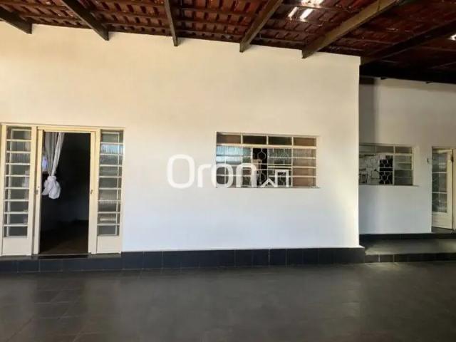 Casa / Sobrado para Venda em Goiânia/GO Setor Criméia Oeste 3 Quartos