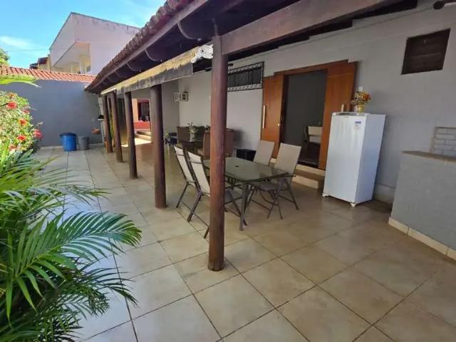 Casa / Sobrado para Venda em Goiânia/GO Setor Bueno 3 Quartos