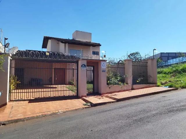 Casa / Sobrado para Venda em Goiânia/GO Setor Goiânia 2 3 Quartos