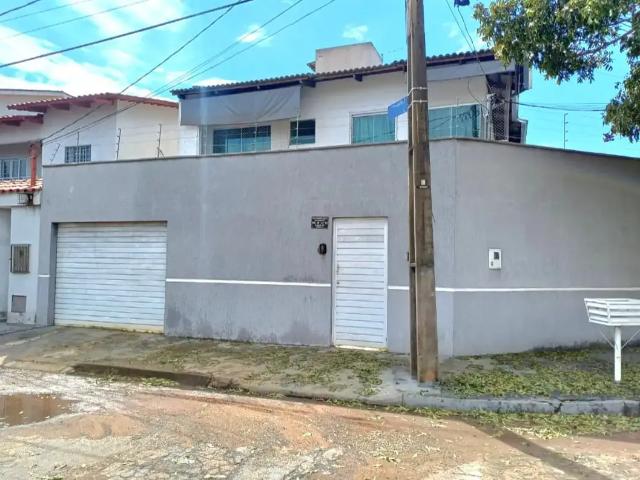 Casa / Sobrado para Venda em Goiânia/GO Setor Goiânia 2 3 Quartos