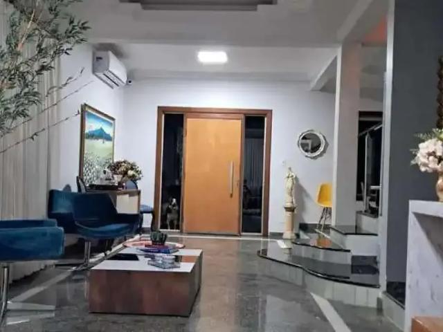 Casa / Sobrado para Venda em Goiânia/GO Setor Goiânia 2 4 Quartos