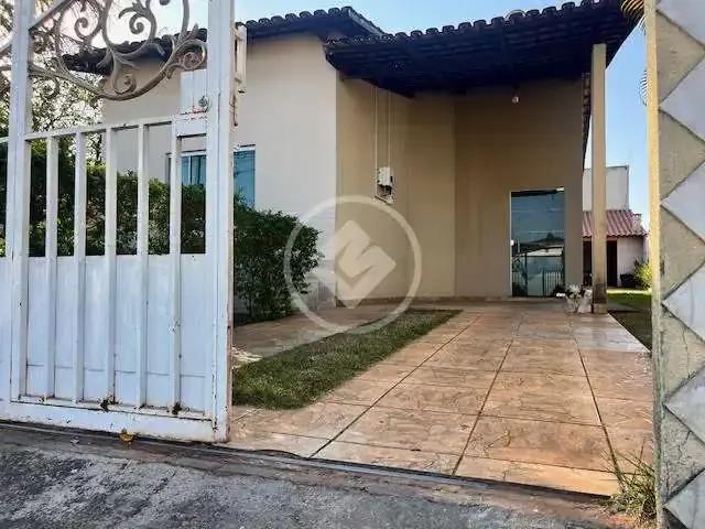 Casa / Sobrado para Venda em Goiânia/GO Setor Garavelo 3 Quartos