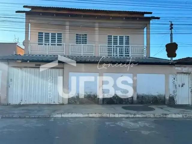 Casa / Sobrado para Venda em Goiânia/GO Setor Garavelo 4 Quartos