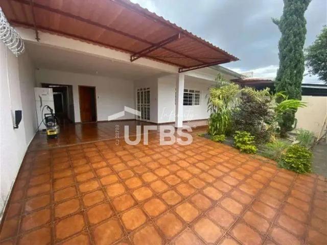 Casa / Sobrado para Venda em Goiânia/GO Setor dos Funcionários 3 Quartos
