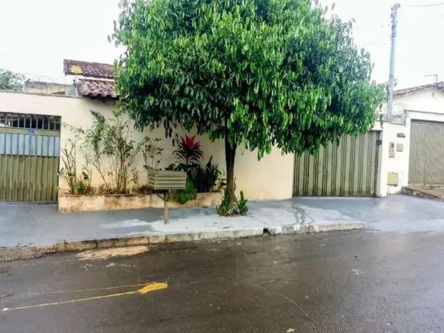 Casa / Sobrado para Venda em Goiânia/GO Setor Faiçalville 3 Quartos